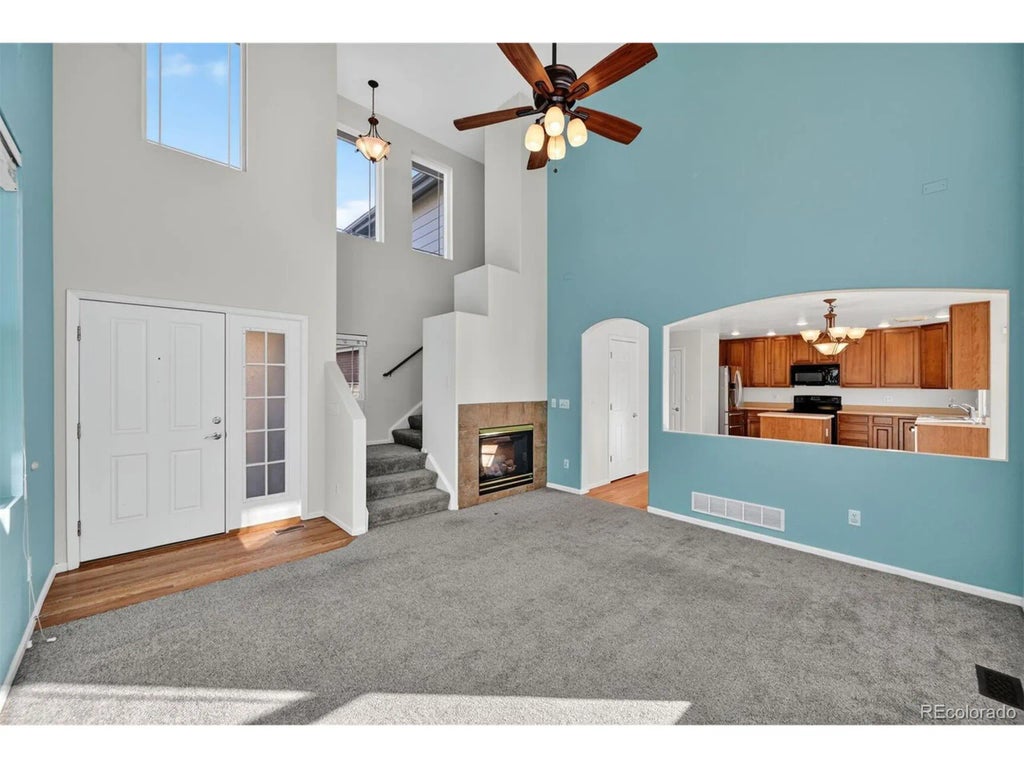 20194 E Vassar Ave, Aurora Property Listing: MLS® #4323006