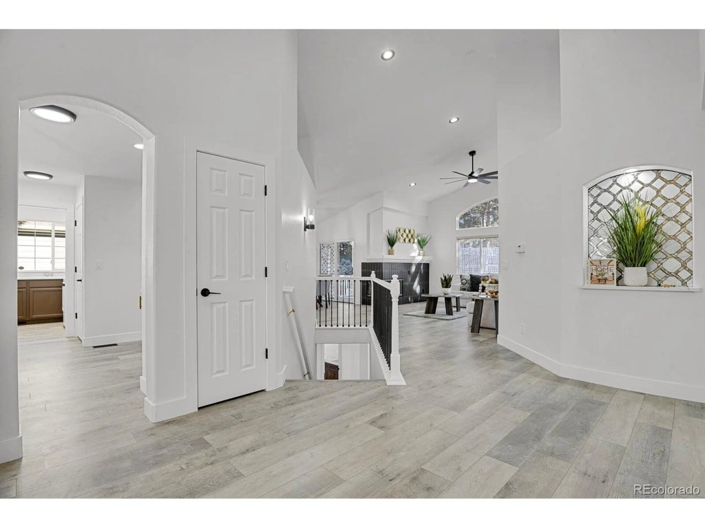 1894 S Marshall Cir, Lakewood Property Listing: MLS® #8580123