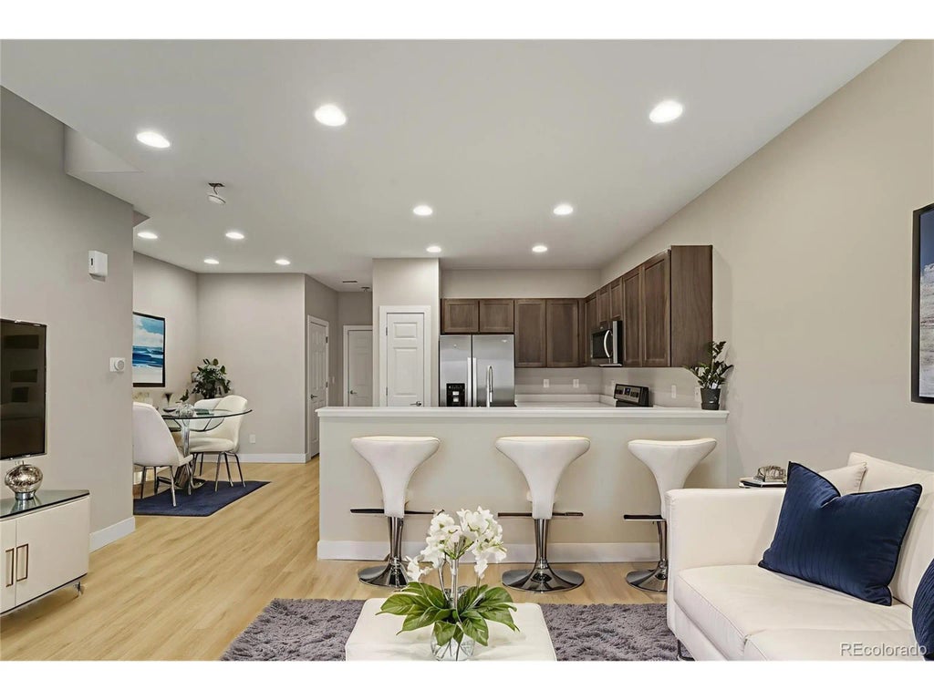 4722 Kittredge St 3, Denver Property Listing: MLS® #6774066