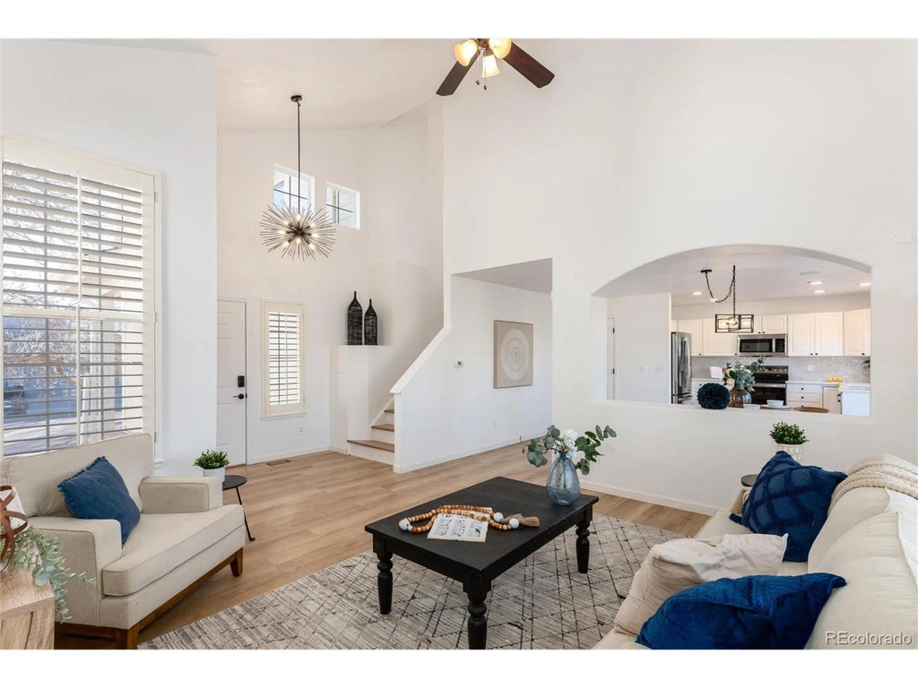 5807 Cheetah Chase, Lone Tree Property Listing: MLS® #7312592