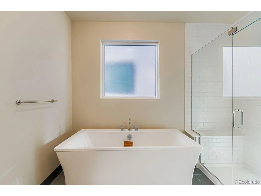 1768 Peak Loop, Broomfield Property Listing: MLS® #5103718