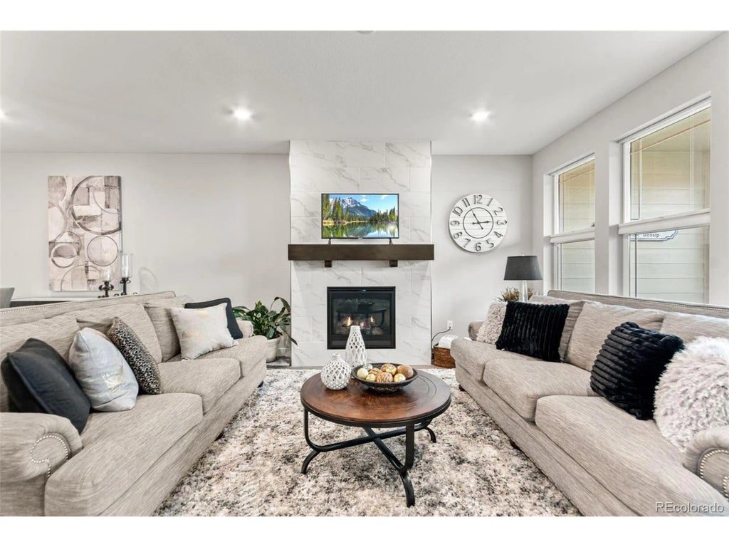 2032 Sagerock Dr, Castle Pines Property Listing: MLS® #7383858