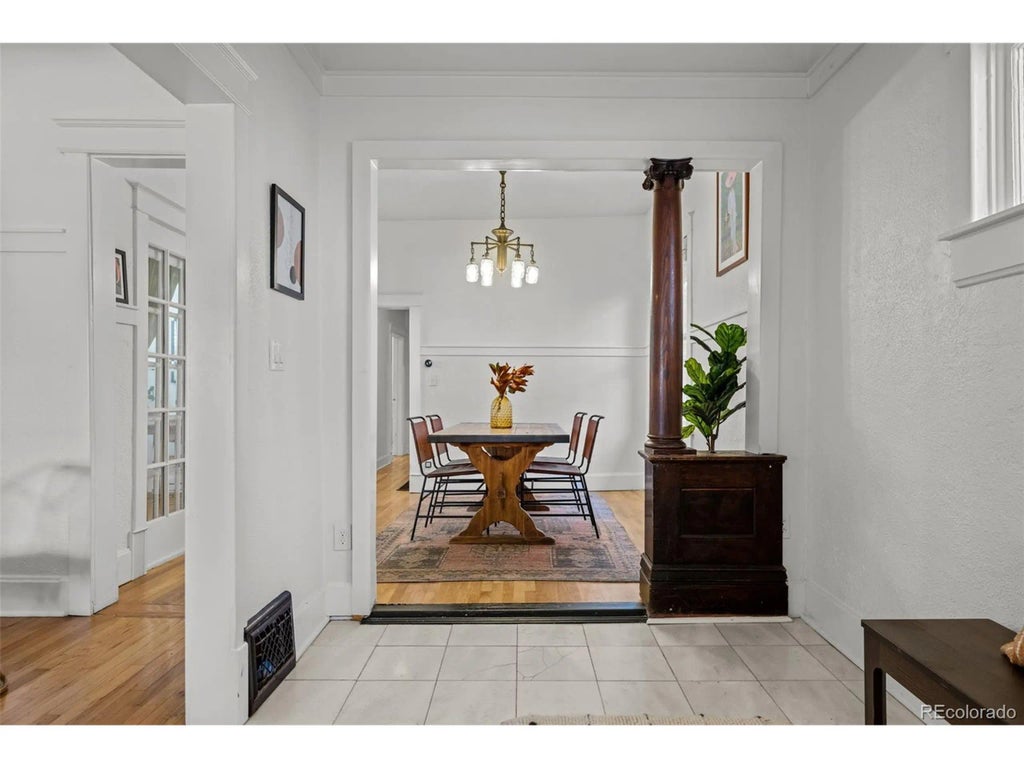 2922 Welton St, Denver Property Listing: MLS® #6026396