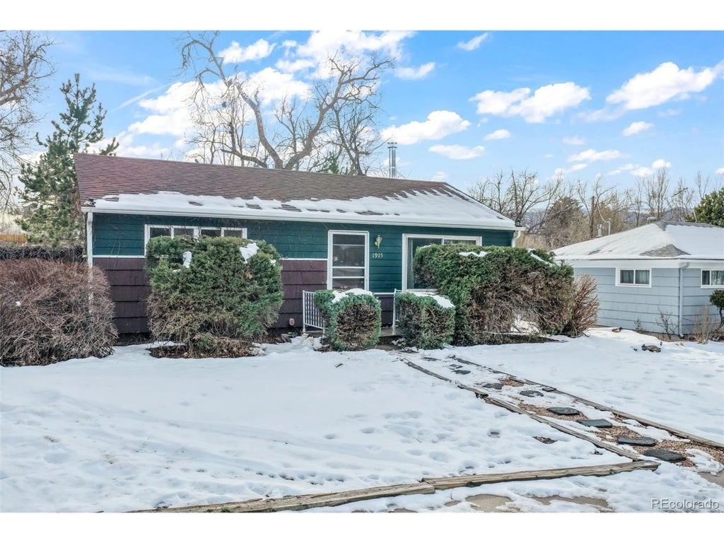 1915 E Jackson St, Colorado Springs Property Listing: MLS® #1595300