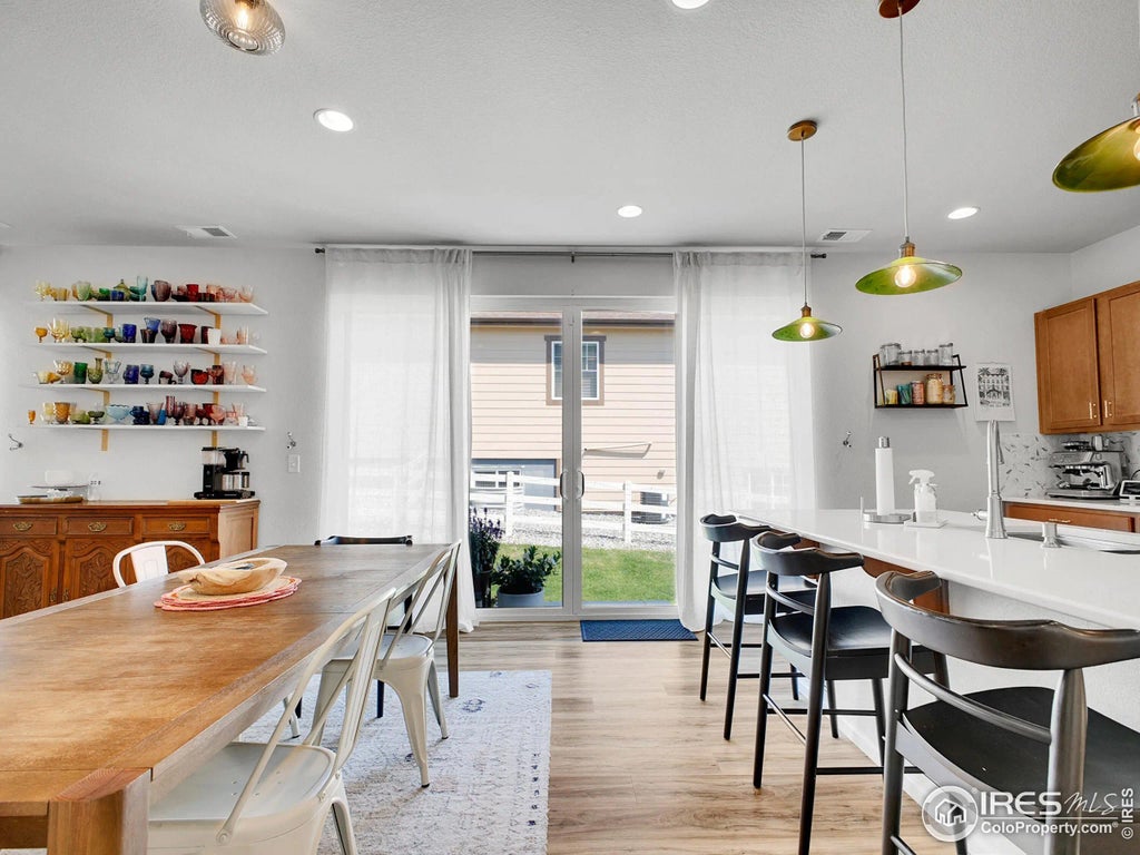 2545 Villageview Ln, Castle Rock Property Listing: MLS® #1048899