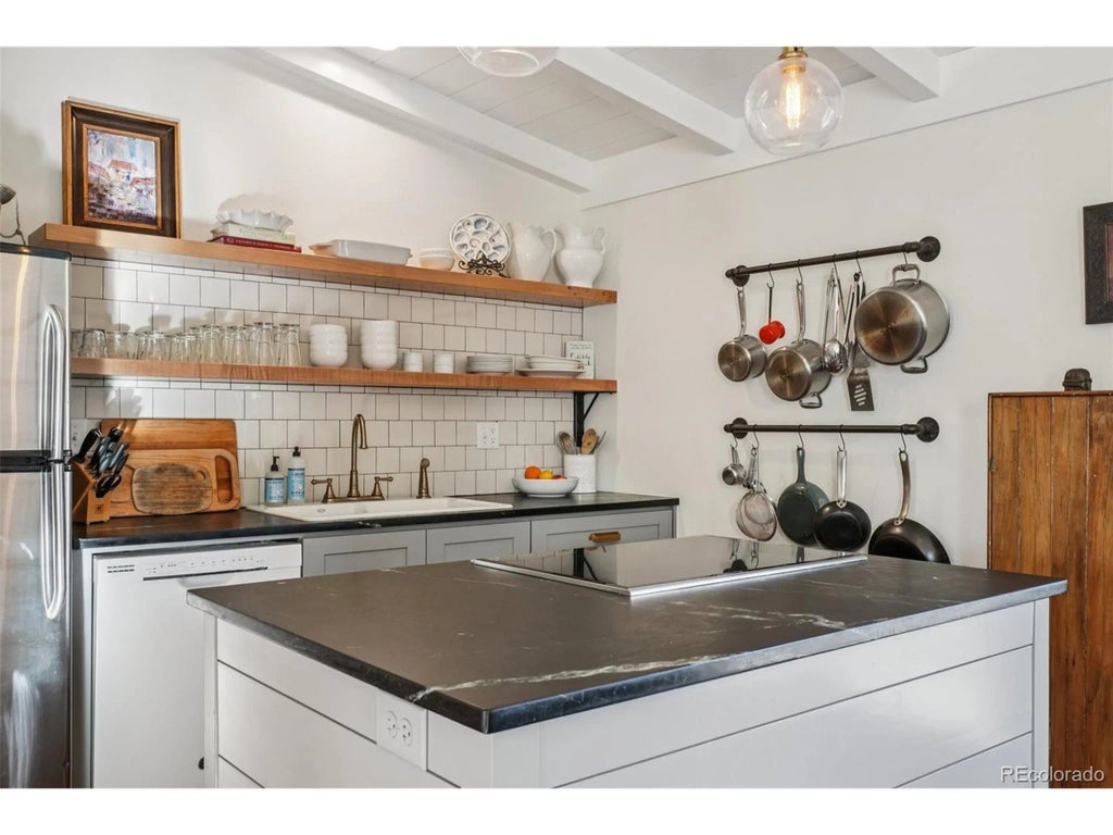 7542 Nikau Dr, Niwot Property Listing: MLS® #4700143