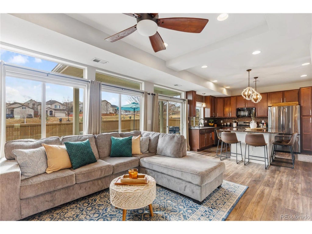 3133 Hardin St, Castle Rock Property Listing: MLS® #9825198