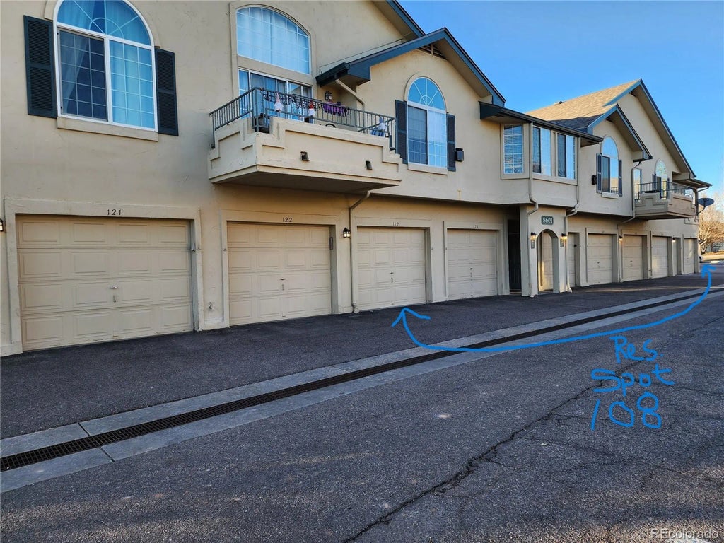 8601 E Dry Creek Rd E 112, Centennial Property Listing: MLS® #8217443