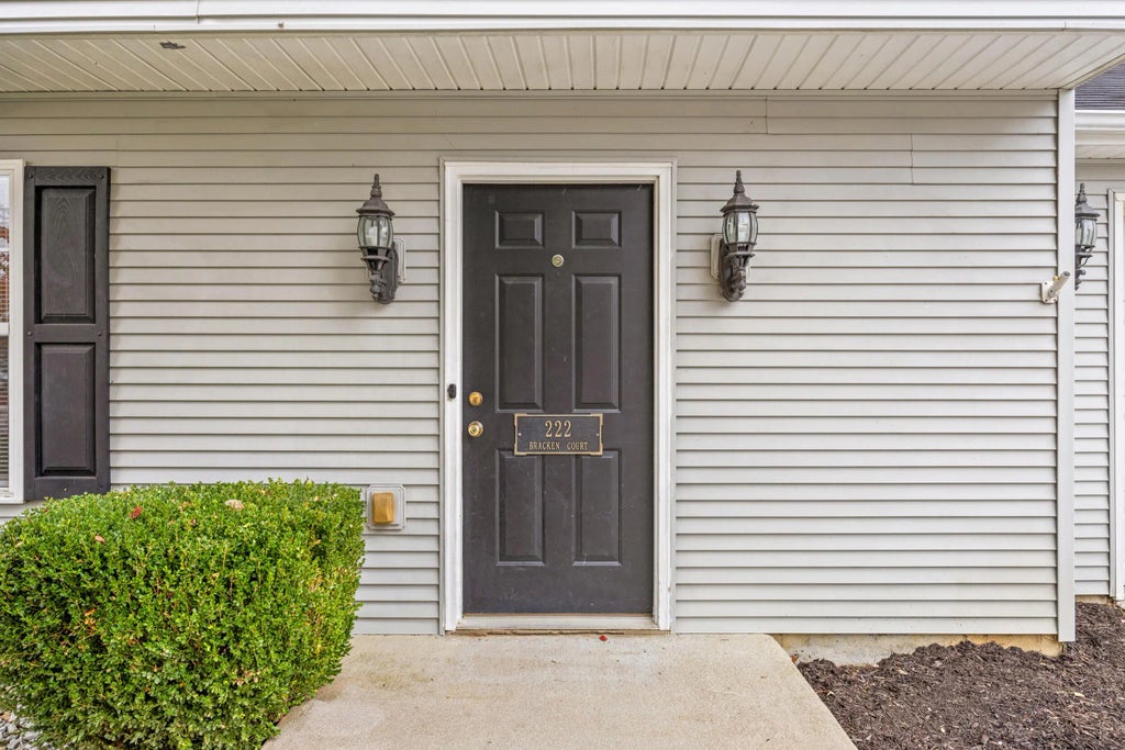 222 Bracken Court, Winchester Property Listing: MLS® #25505927