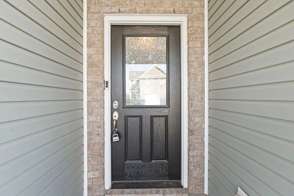 904 Camden Court, Richmond Property Listing: MLS® #25508331