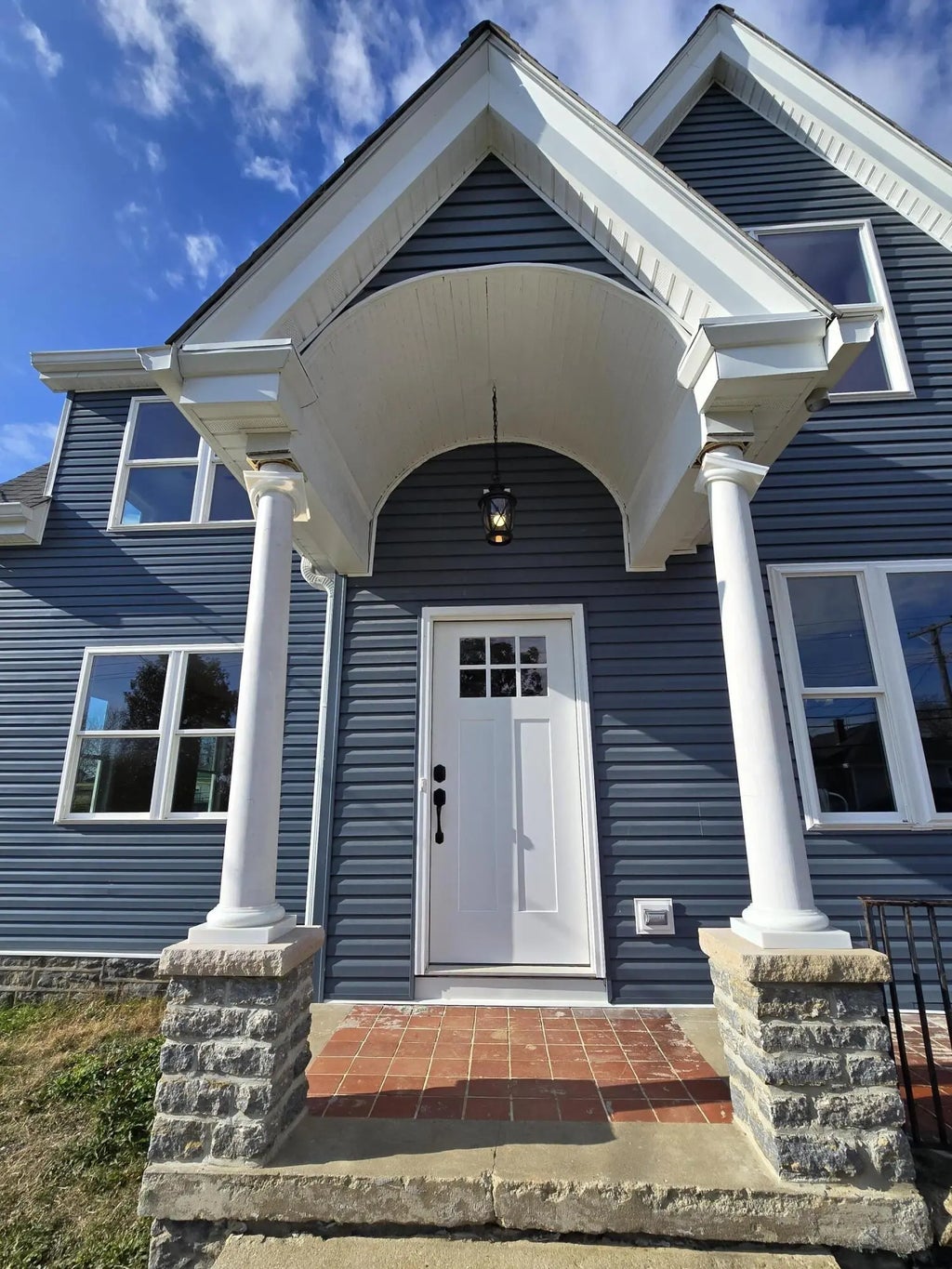 24 N Burns Avenue, Winchester Property Listing: MLS® #25507536