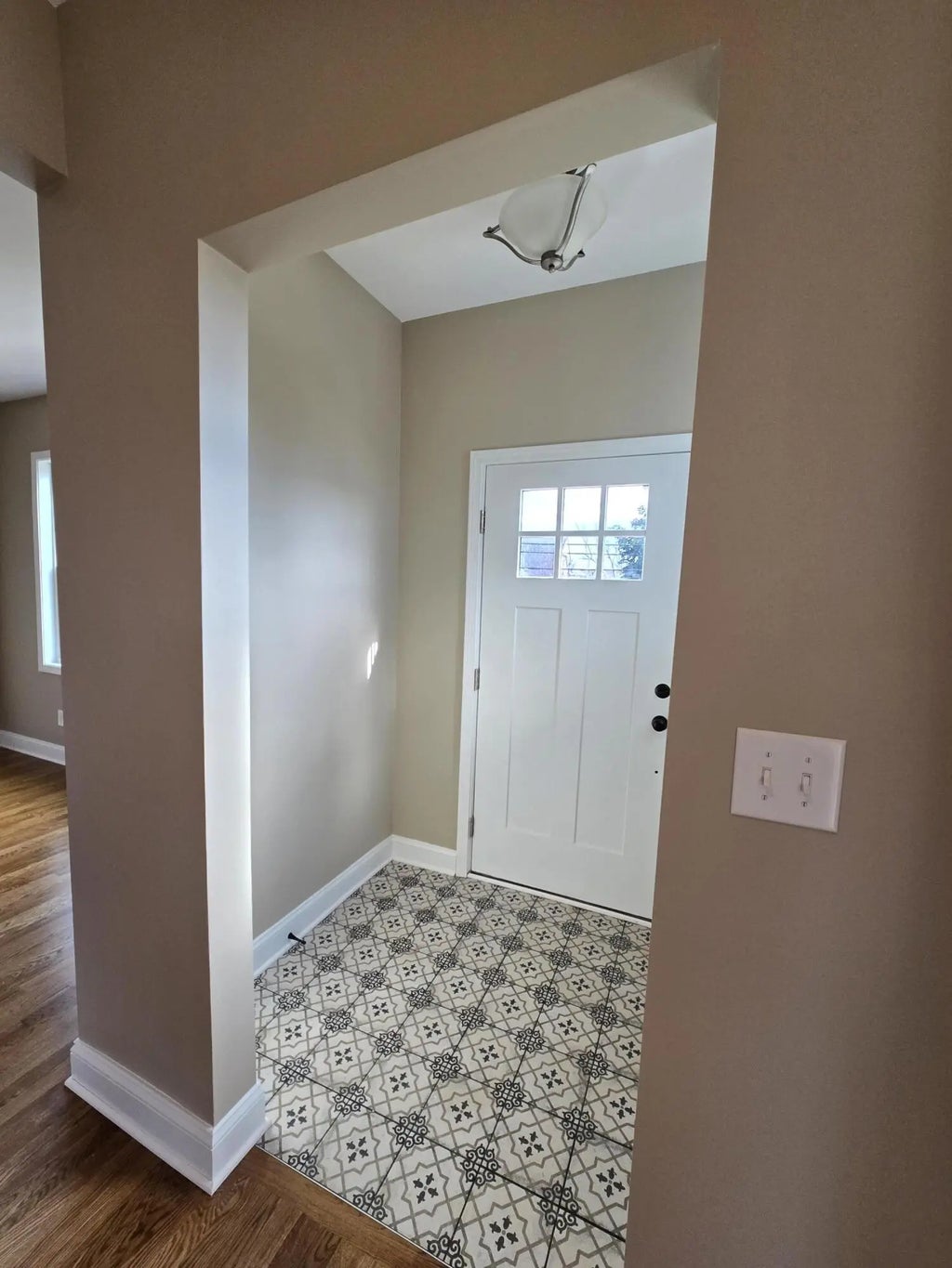 24 N Burns Avenue, Winchester Property Listing: MLS® #25507536