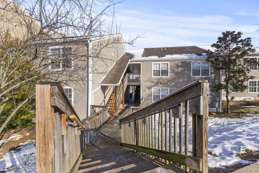 857 Malabu Drive 6001, Lexington Property Listing: MLS® #26001387