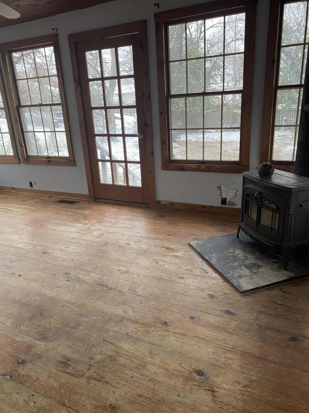 520 Kentucky Avenue, Danville Property Listing: MLS® #25507664