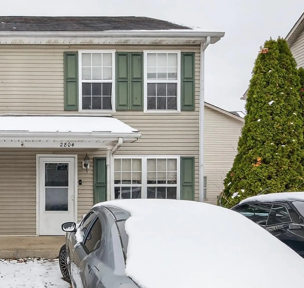 2804 Hanna Place, Lexington Property Listing: MLS® #25508377