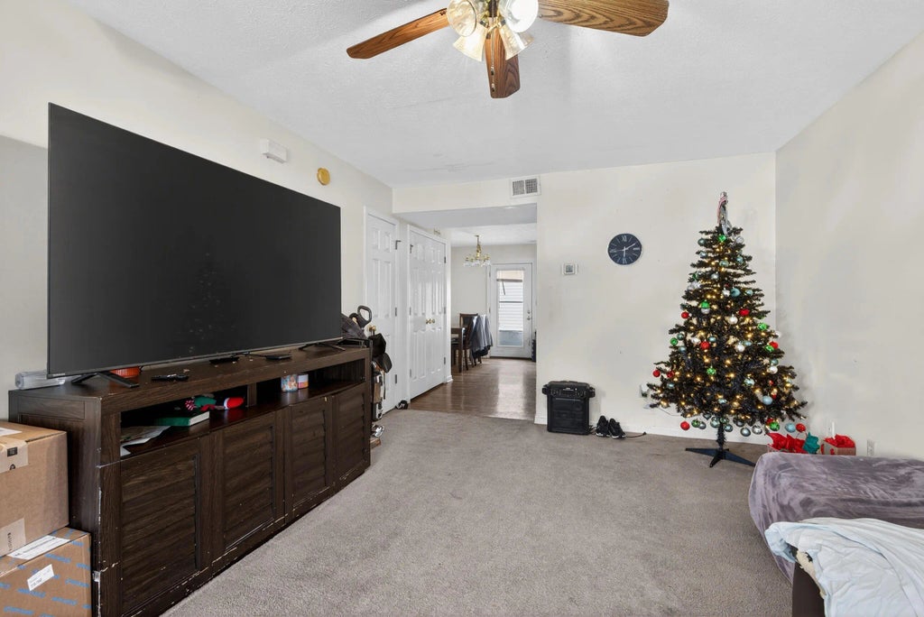 2804 Hanna Place, Lexington Property Listing: MLS® #25508377