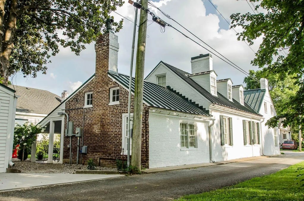 110 E Brashear Avenue, Bardstown Property Listing: MLS® #25508200