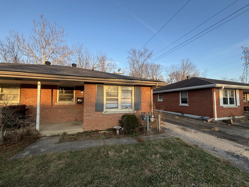 1469 Huntsville Drive B, Lexington Property Listing: MLS® #25508275