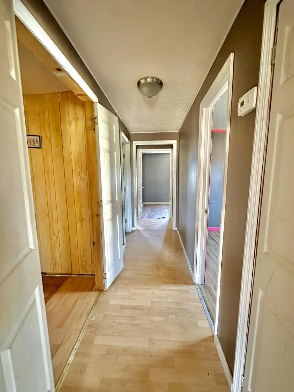 90 Jenkins Street, Monticello Property Listing: MLS® #25508363