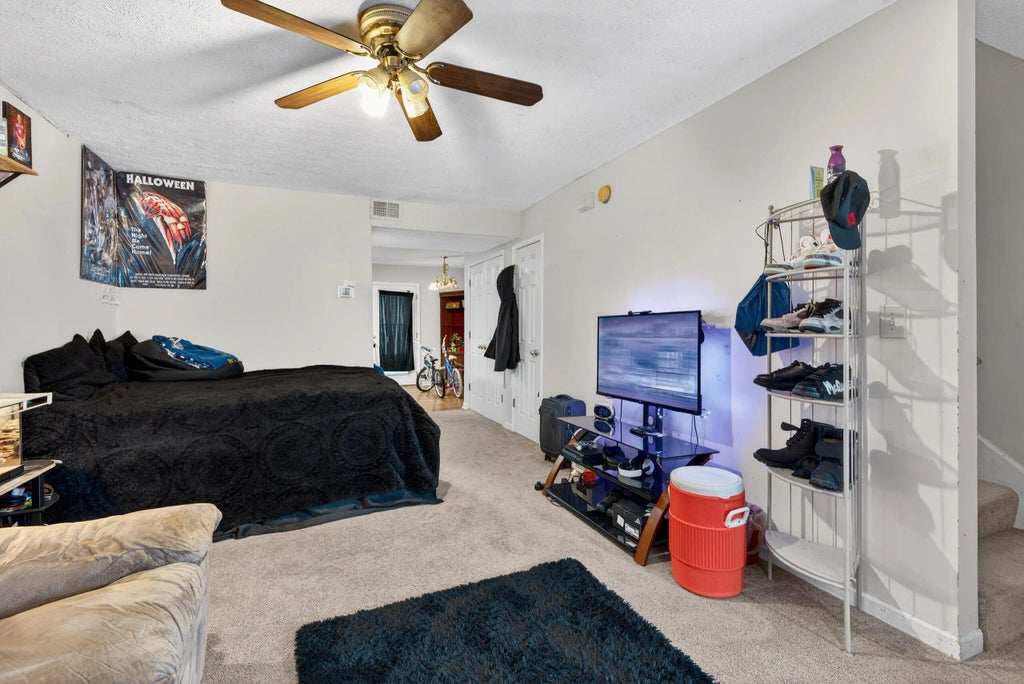 2806 Hanna Place, Lexington Property Listing: MLS® #25508381