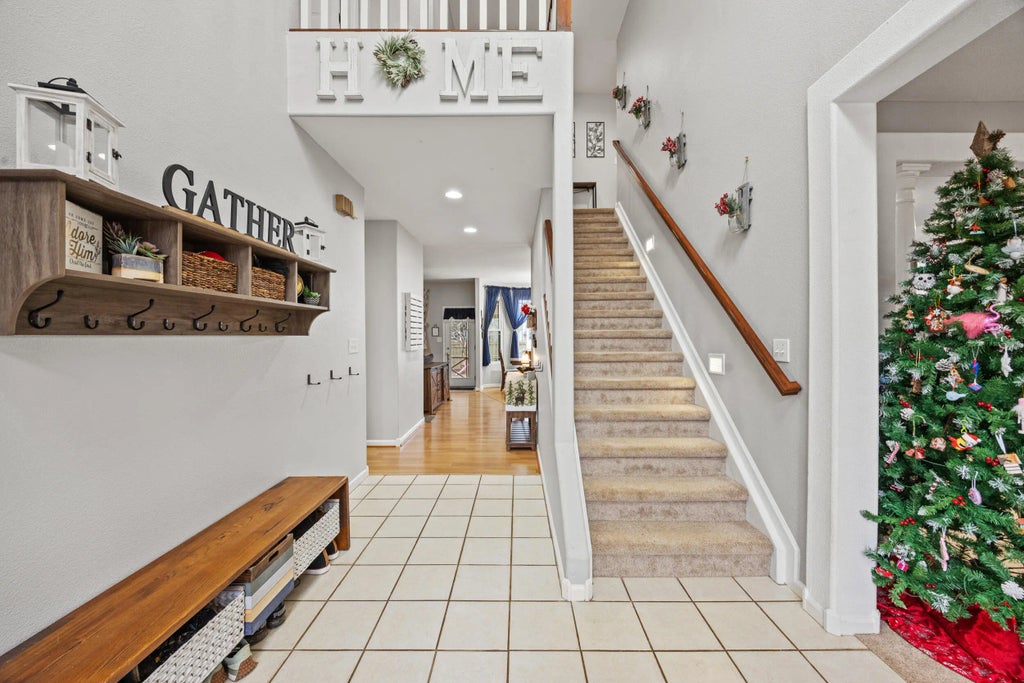 2704 Timber Oaks Court, Lexington Property Listing: MLS® #25508432