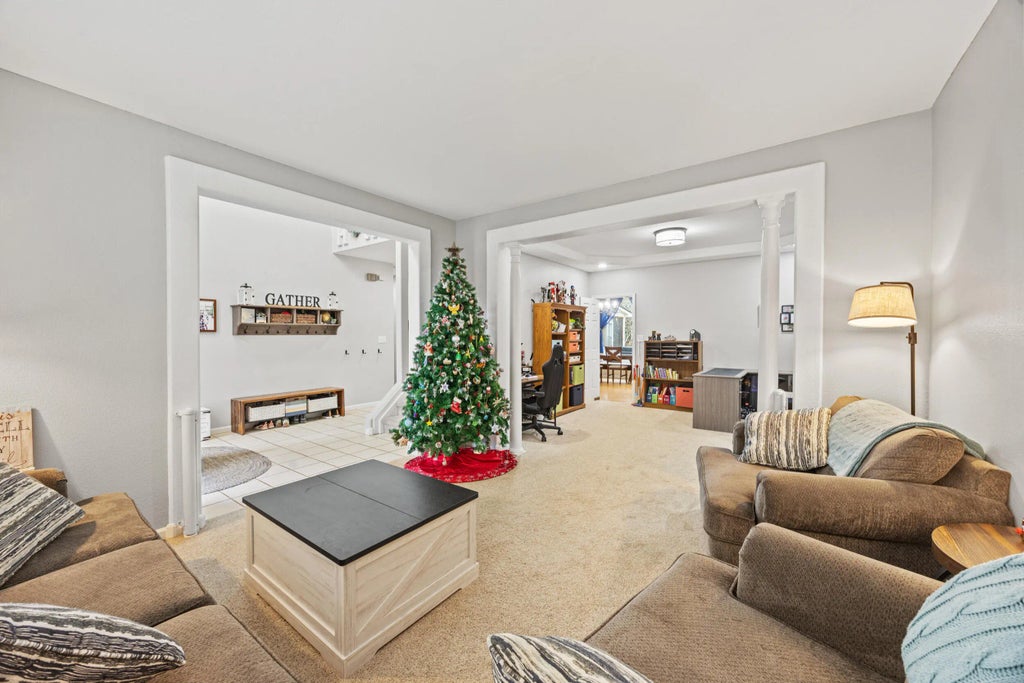 2704 Timber Oaks Court, Lexington Property Listing: MLS® #25508432