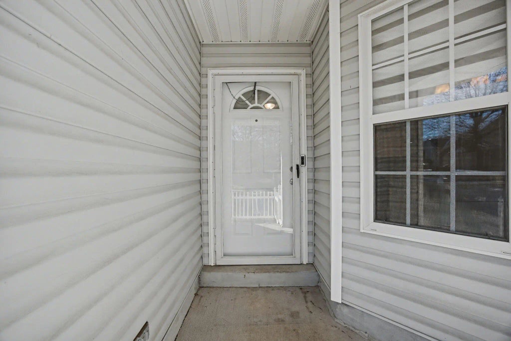 3825 Wyndsong Trail, Lexington Property Listing: MLS® #26000827