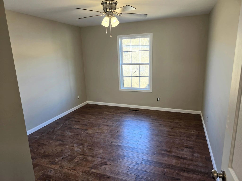 100 Emily Lane, London Property Listing: MLS® #26000548