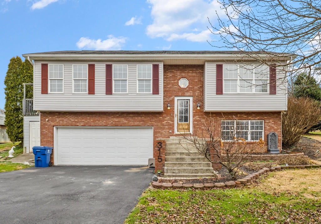 315 Old Richmond Road, London Property Listing: MLS® #26000519