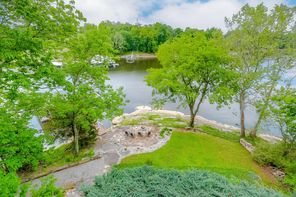 343 Ron Clar Drive, Lancaster Property Listing: MLS® #26000685