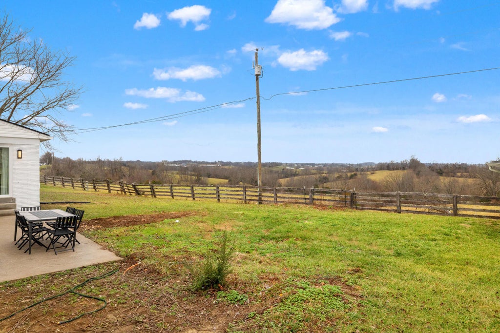 895 Ridgeway Road, Stanford Property Listing: MLS® #26000699