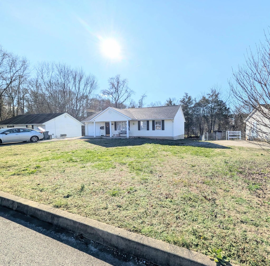 5338 Beechwood Drive, Somerset Property Listing: MLS® #26000730