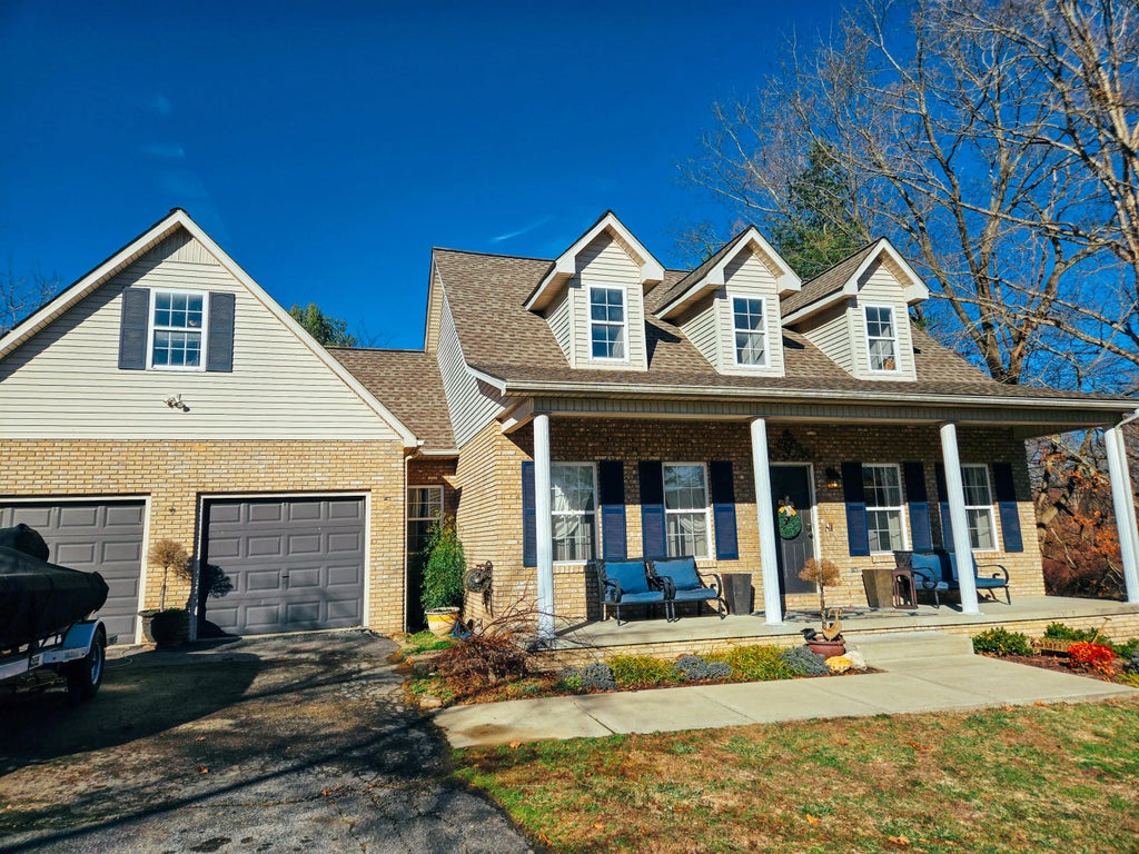 73 Chateau Lane, London Property Listing: MLS® #26000837