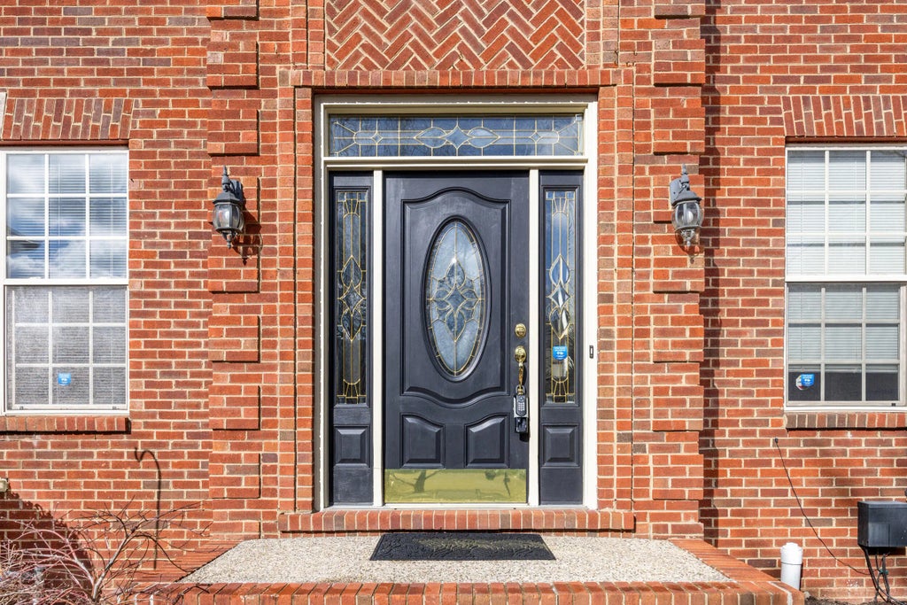 3105 Chadbourn Lane, Lexington Property Listing: MLS® #26001225