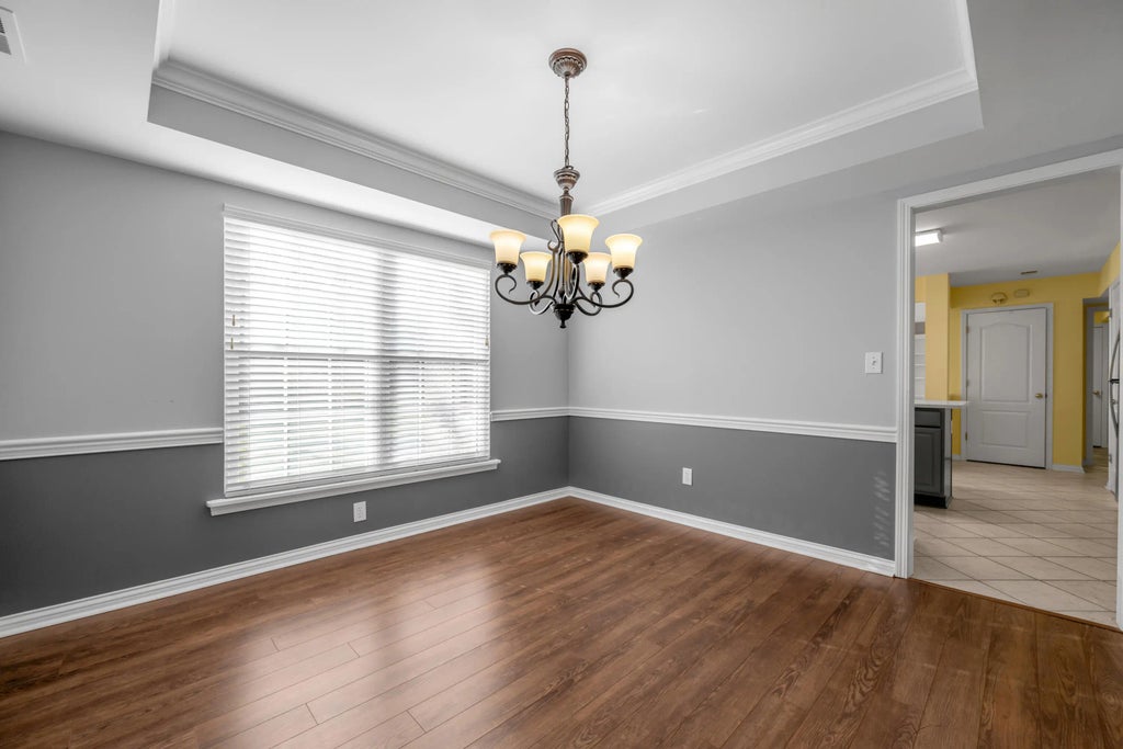 2204 Burns Court, Lexington Property Listing: MLS® #26001040