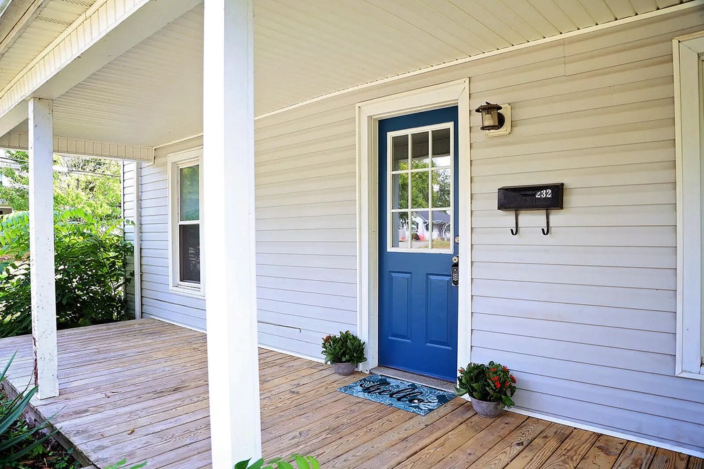 232 Jackson Street, Berea Property Listing: MLS® #26001181