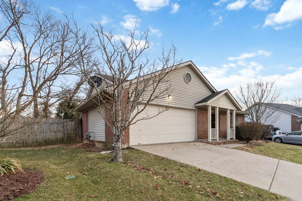 2504 Ashbrooke Drive, Lexington Property Listing: MLS® #26000992