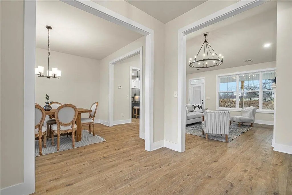 124 Maple Lawn Circle, Nicholasville Property Listing: MLS® #26001060