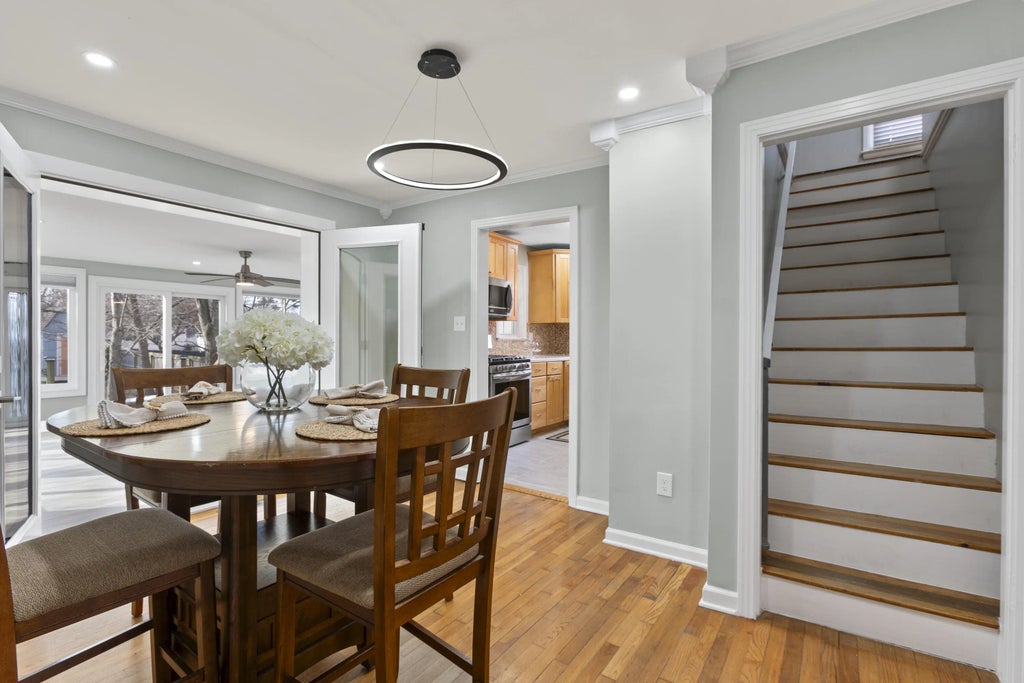 622 Longview Drive, Lexington Property Listing: MLS® #26001242