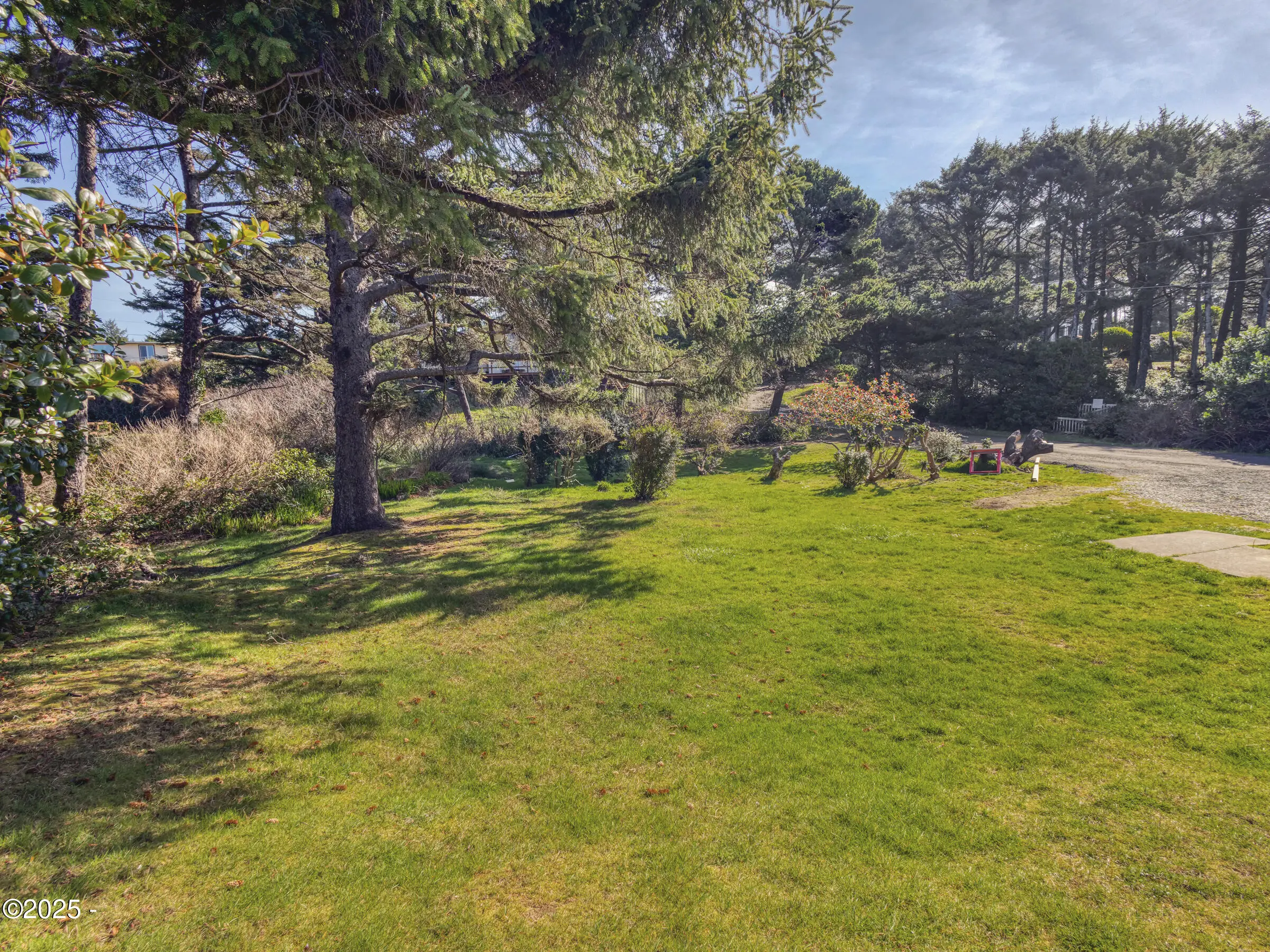 1208 Sw Division Street, Waldport Property Listing: MLS® #25-546