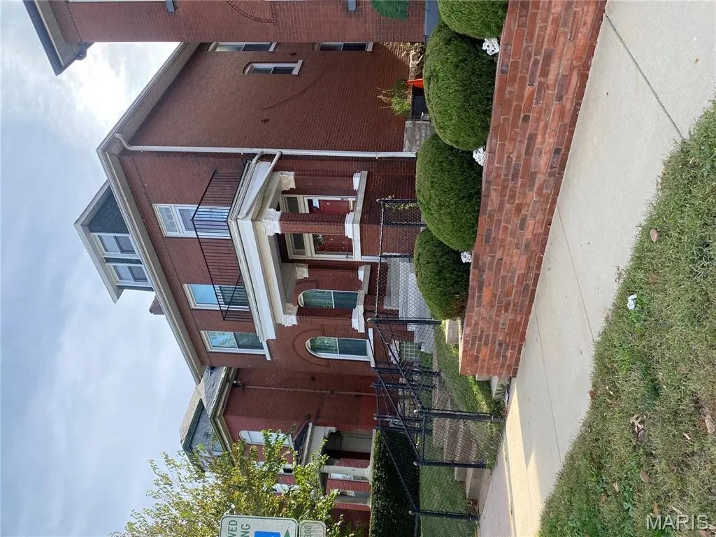 This St Louis Property at 2936 Greer Avenue in 5 - North is available ...