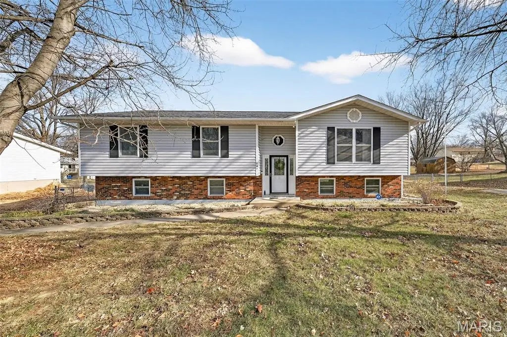This St Louis Property at 804 Meyer Road in 415 - Wentzville-Holt is ...