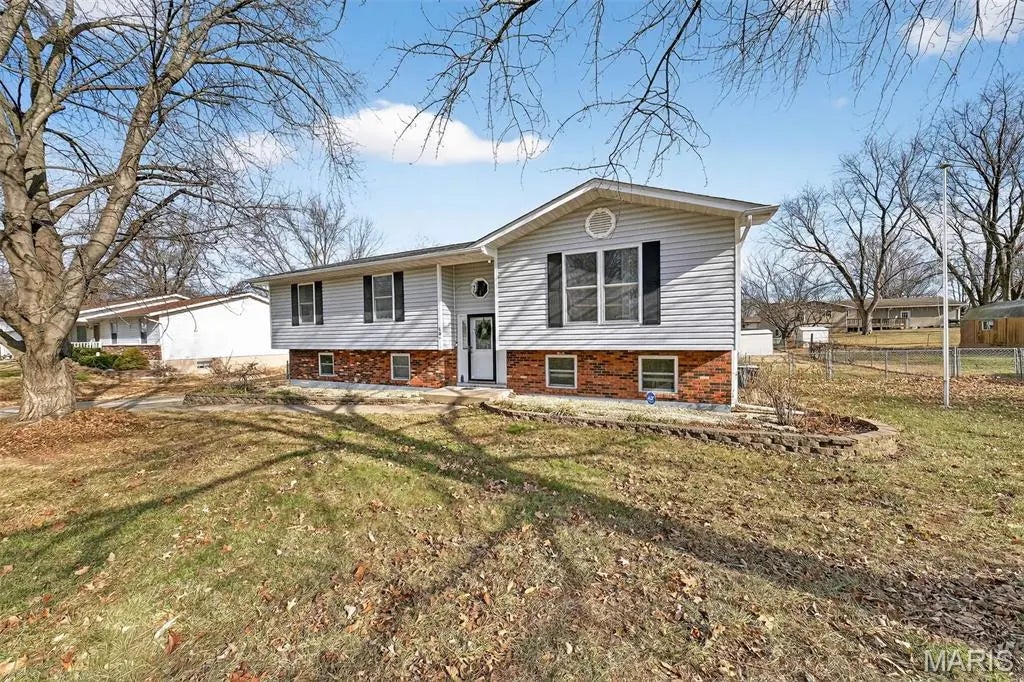 This St Louis Property at 804 Meyer Road in 415 - Wentzville-Holt is ...