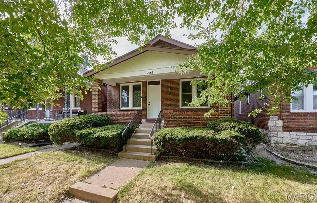 This St Louis Property at 5462 Nottingham Avenue in 3 - South City is ...