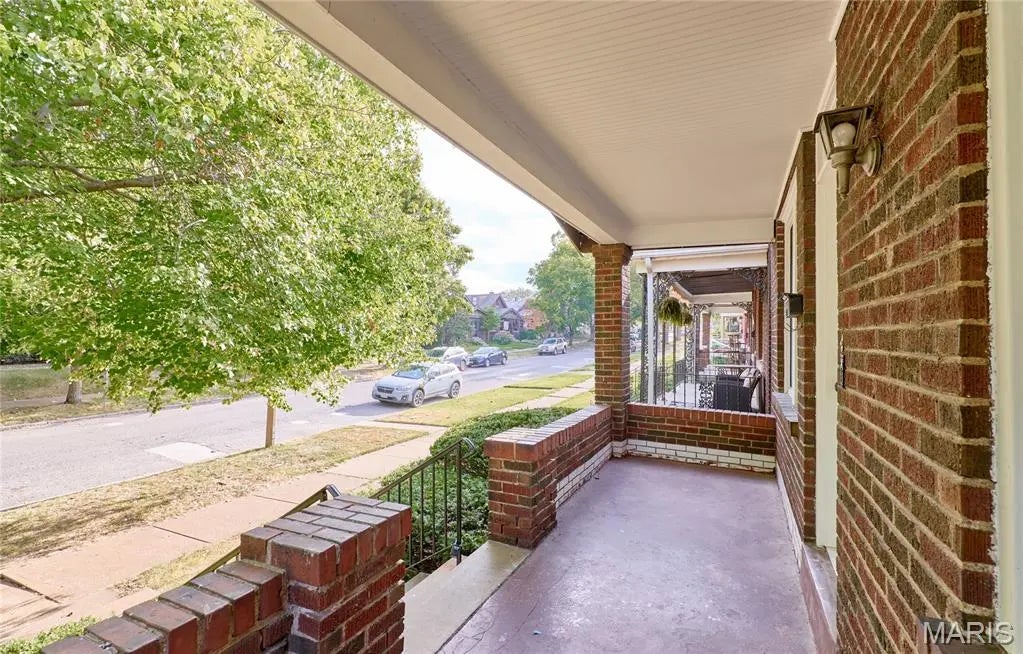 This St Louis Property at 5462 Nottingham Avenue in 3 - South City is ...