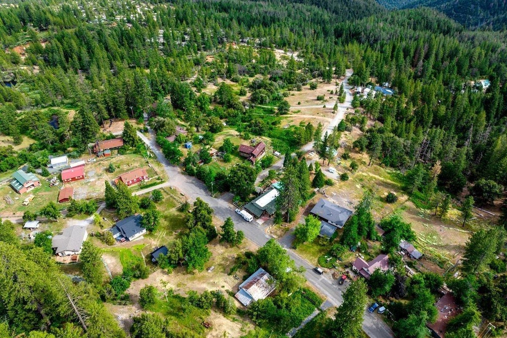 Home for Sale at 8355 Michigan Bluff Road Foresthill, CA 95631-9313 in ...