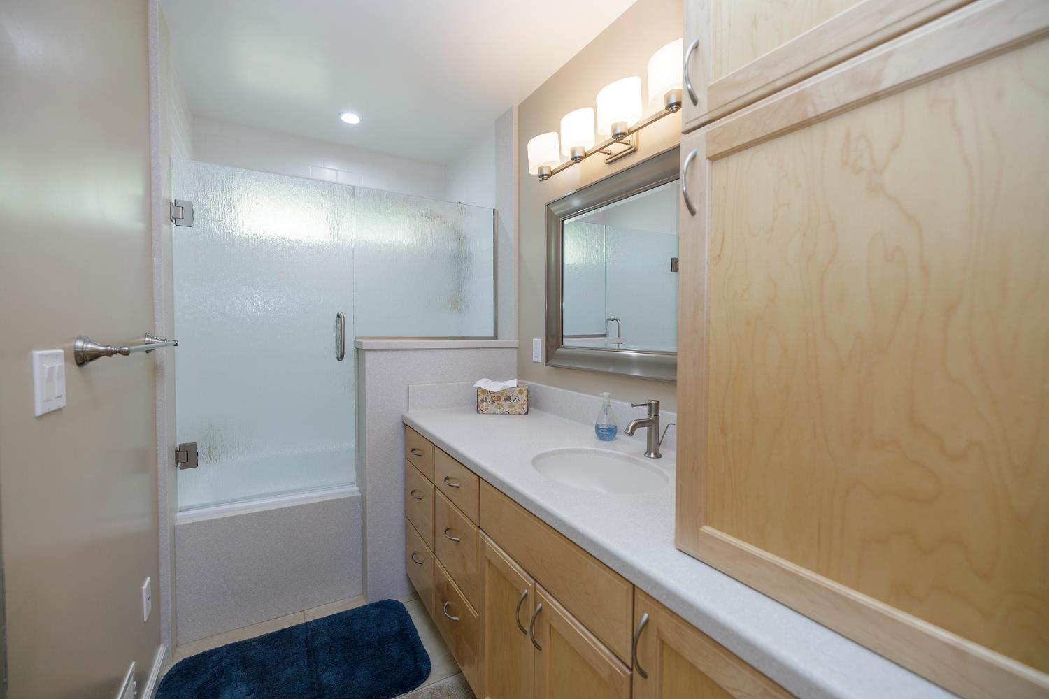 1150 El Jacinto Court, Turlock Property Listing: MLS® #225112614