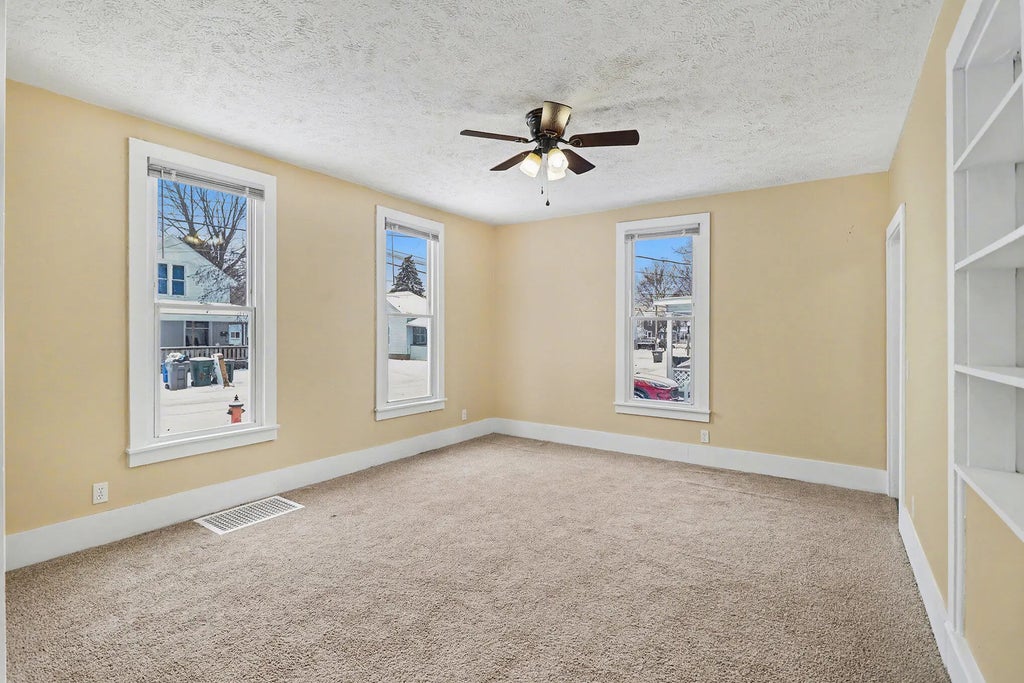 212 N Fourth Street, Sturgis Property Listing: MLS® #26000227