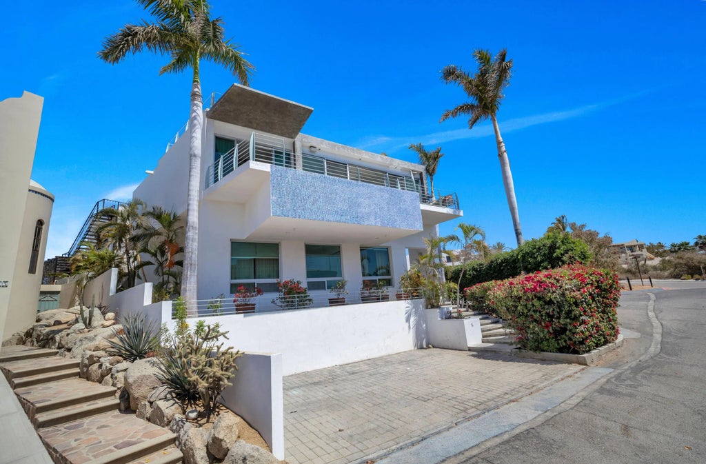 Casa Ballena Azul, Cabo Corridor Property Listing: MLS® #26-242