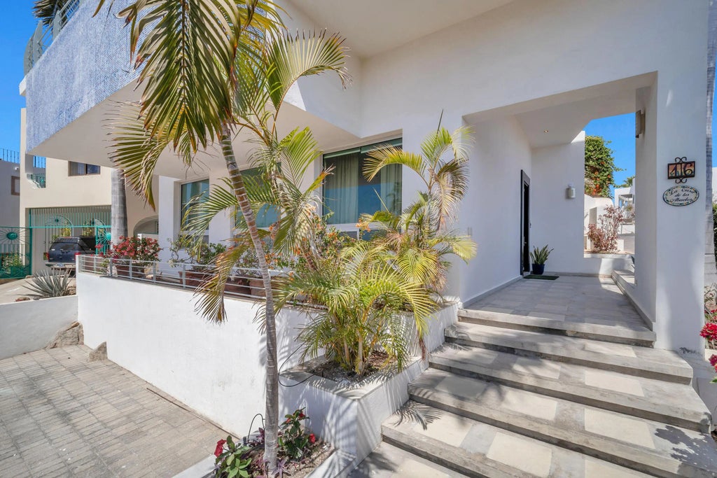 Casa Ballena Azul, Cabo Corridor Property Listing: MLS® #26-242